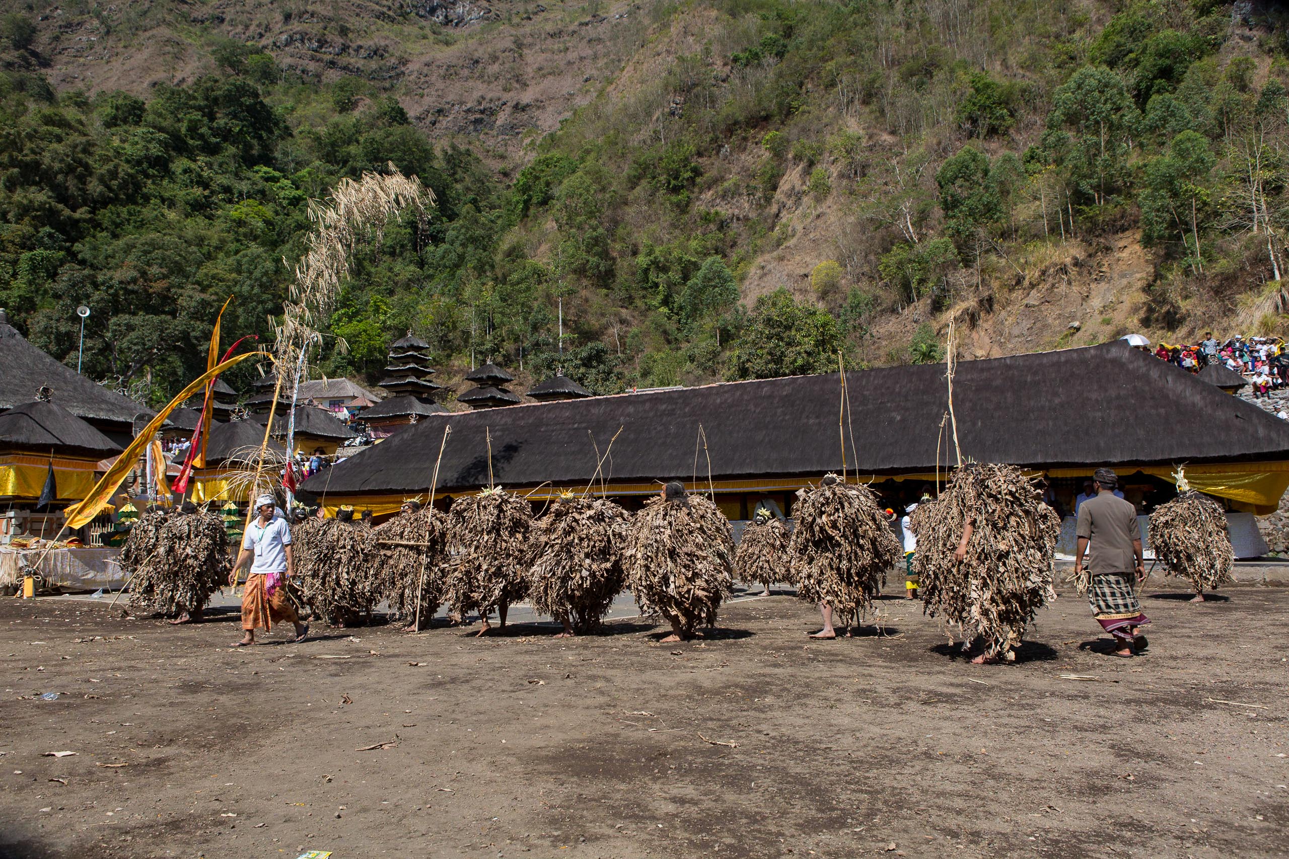 Barong Brutuk, Bali Aga - Trunyan - Duniart - Photography and Blog by ...